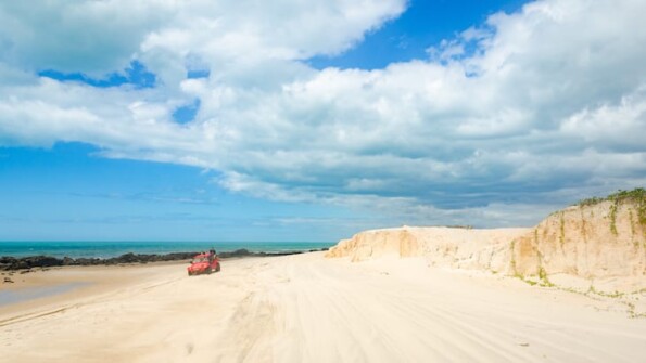 Morro Branco (CE): onde fica, o que fazer, pousadas e 20 fotos