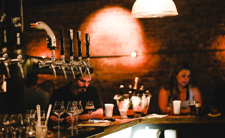 16 bares em Moema para se divertir e apreciar bons drinks