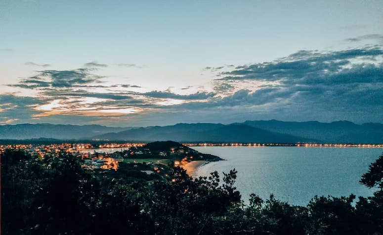 Praia da Pinheira: conheça os principais atrativos do paraíso catarinense