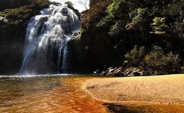 Delfinópolis: um guia completo para aproveitar os encantos naturais