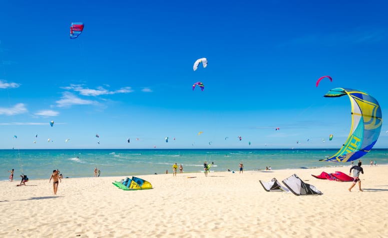 Cumbuco: como chegar e o que fazer nesse paraíso cearense