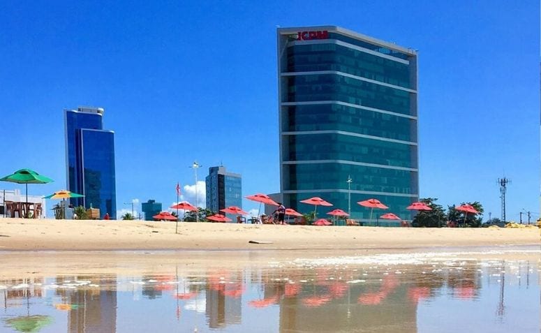 Praia de Boa Viagem: dicas e 10 fotos dessa atração de Recife