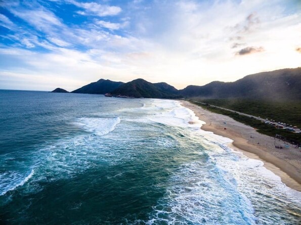 Praia de Grumari: conheça esse paradisíaco recanto carioca