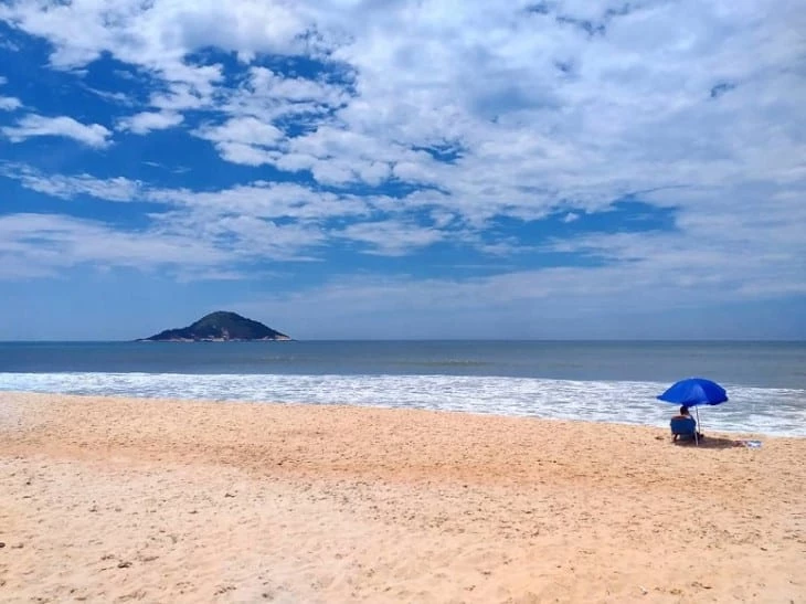 Praia de Grumari: conheça esse paradisíaco recanto carioca
