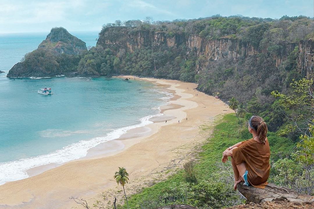 Praia do Sancho: dicas e imagens da mais bela praia do mundo