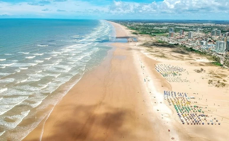 Praia De Atalaia Saiba Como Aproveitar Essa Bela Orla Do Litoral De