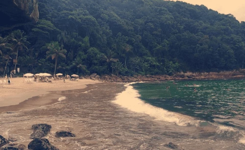 Praia do Éden: uma orla paradisíaca no litoral paulista