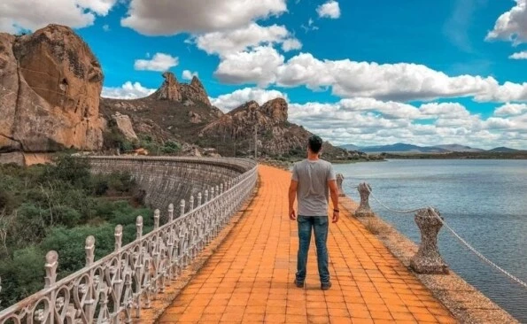 Quixadá: 8 atrações imperdíveis para curtir as férias com a família