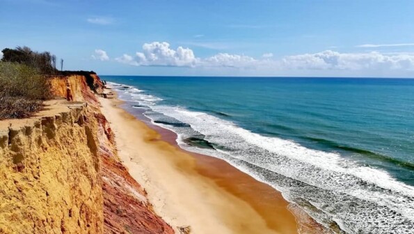 Praia de Carro Quebrado: saiba como aproveitar esse paraíso em Alagoas