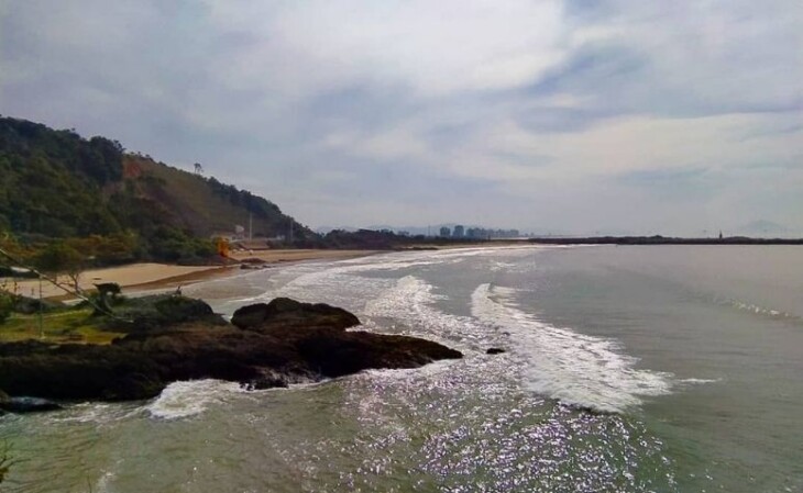 Praia do Pinho: onde fica, o que fazer, hospedagem, dicas e informações