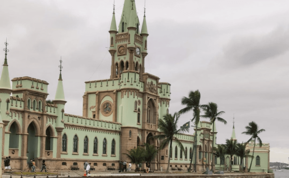 Castelos no Brasil: 14 locais encantadores para conhecer