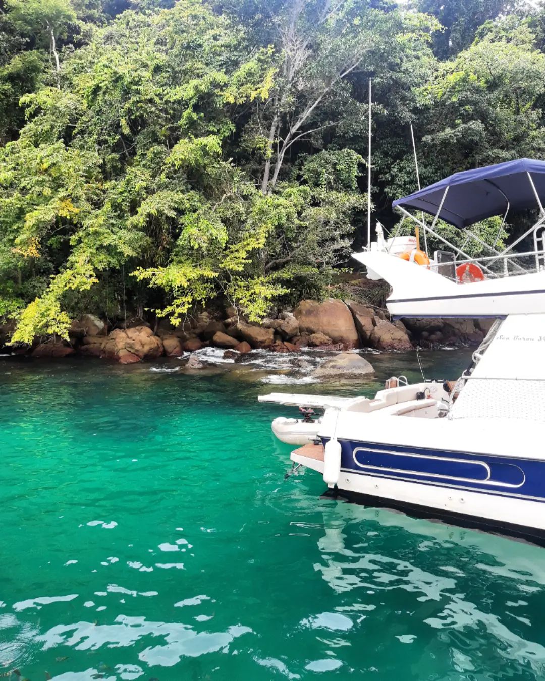 Ilha dos Cocos: guia completo com atividades e hospedagem para curtir