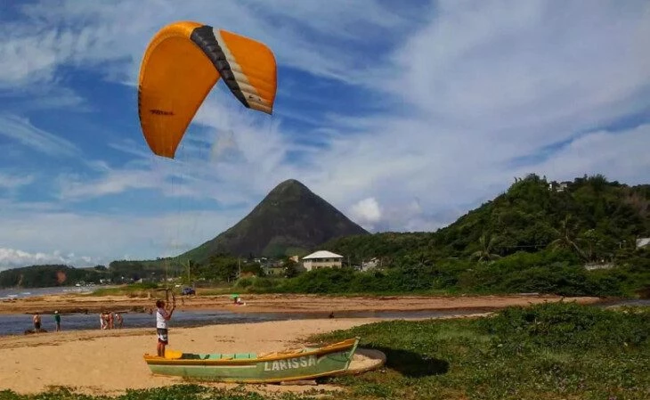Piúma: principais praias, atividades, hospedagens e fotos