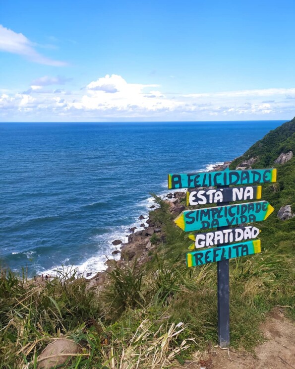 Praia da Enseada: onde fica, como chegar e muito mais!