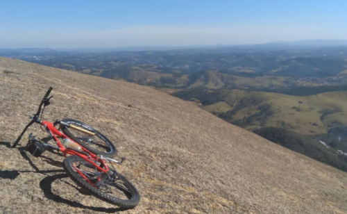 Pedra Grande: onde fica, como chegar e o que fazer para curtir!