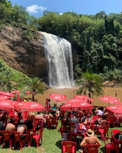 Cachoeira Grande Lagoinha: como visitar e 9 fotos INCRÍVEIS