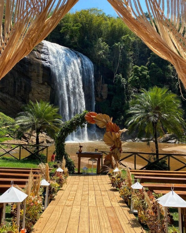 Cachoeira Grande Lagoinha: como visitar e 9 fotos INCRÍVEIS