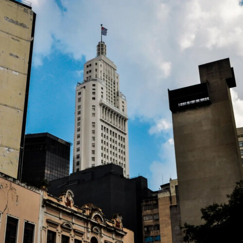 Bar do Cofre (SP): dicas e fotos para desvendar esse local secreto