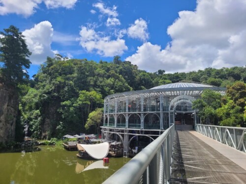 Ópera de Arame: onde fica, ingressos e o que fazer no teatro
